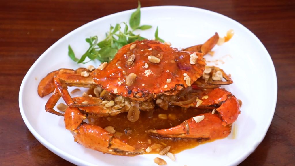 Cách Làm Cua Rang Me Chua Ngọt Ngon Như Ngoài Hàng