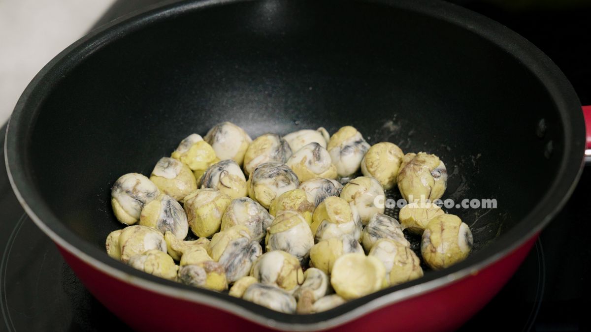 Cách Làm Cút Lộn Xào Me Ngon Khó Cưỡng