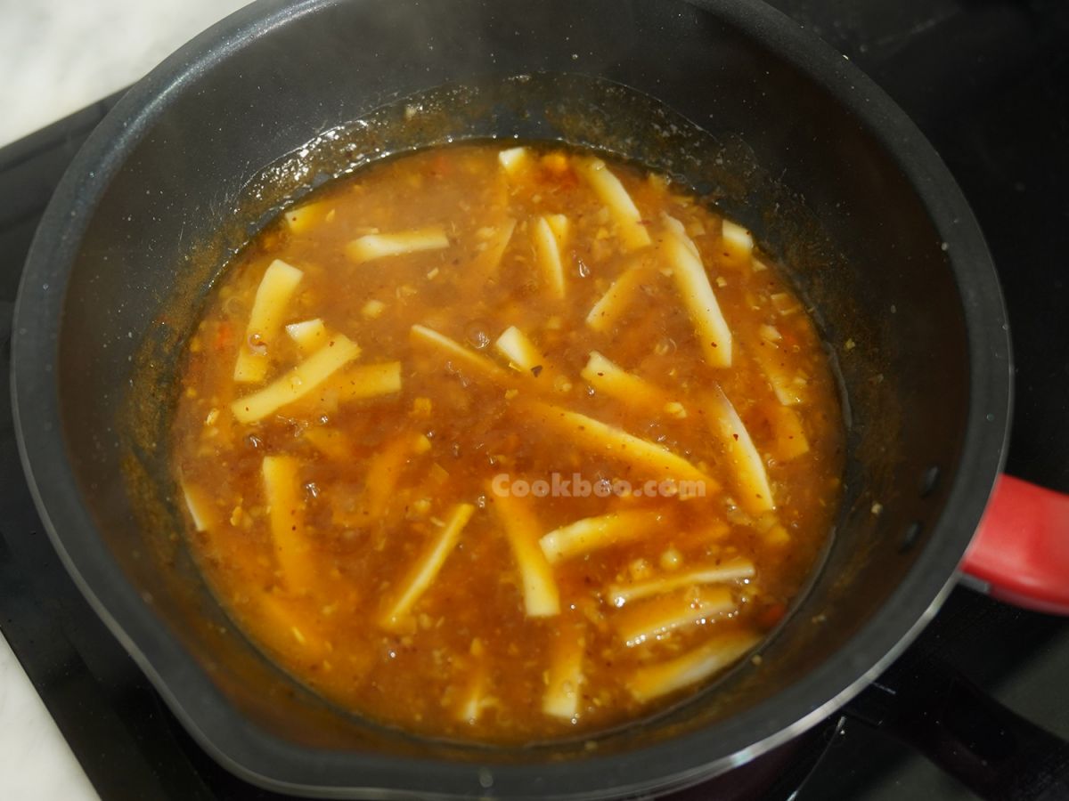 Cách Làm Ốc Xào Me Dừa Chấm Bánh Mì Siêu Ngon