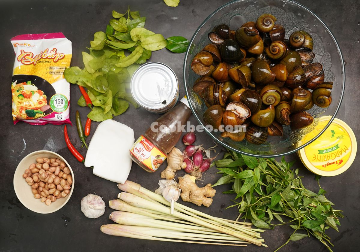 Cách Làm Ốc Xào Me Dừa Chấm Bánh Mì Siêu Ngon