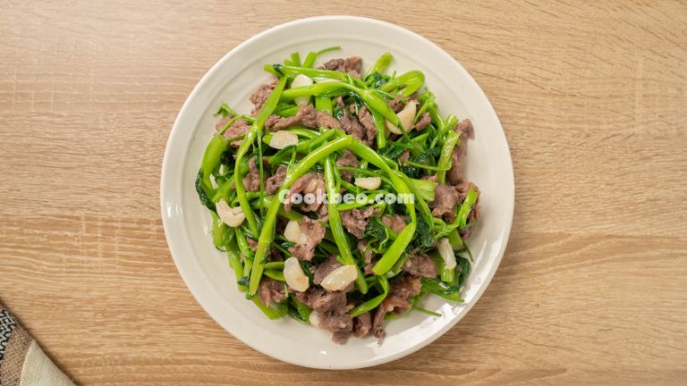 Cách Làm Rau Muống Xào Tỏi Xanh Giòn Thơm Phức