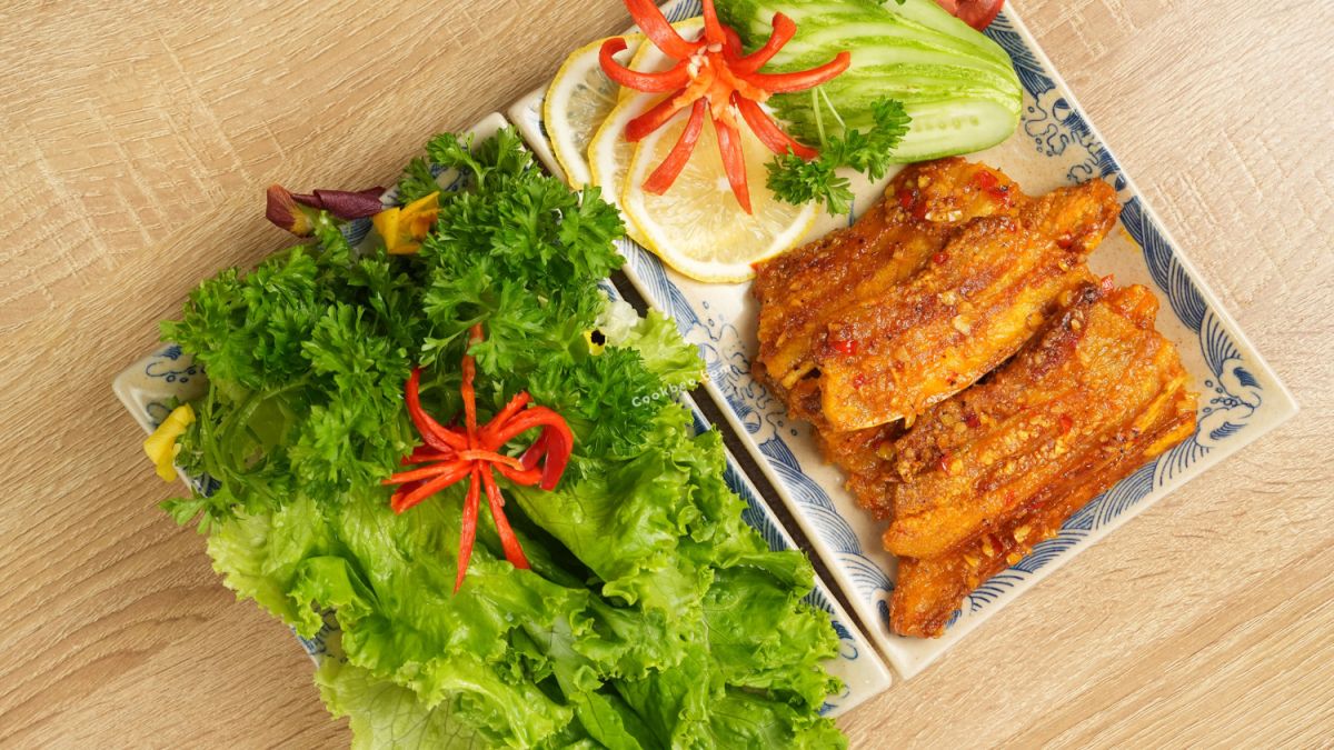 Thịt Ba Rọi Chiên Nước Mắm Tỏi Ớt – Món Ngon Đậm Đà Đưa Cơm